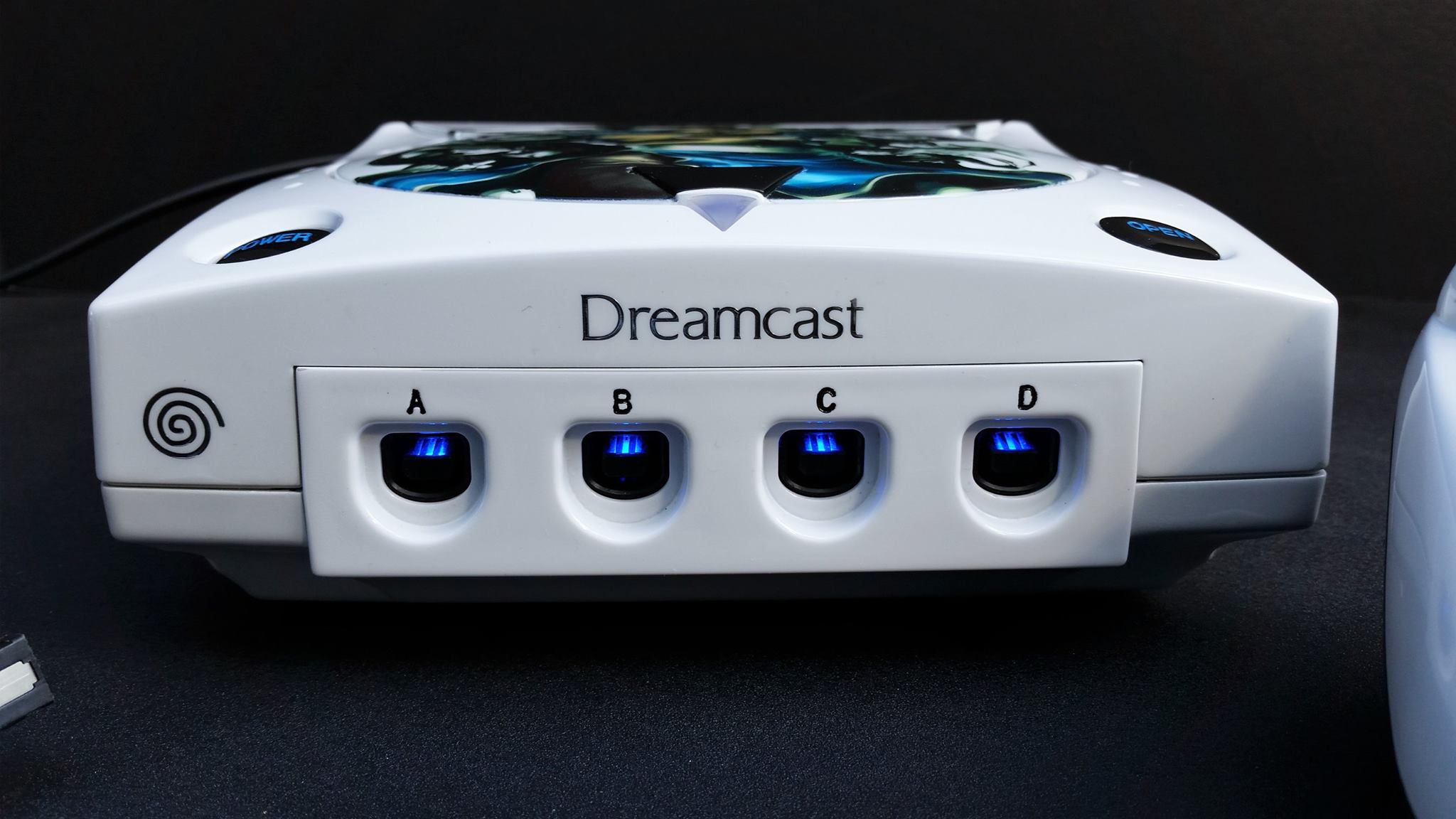 Check out this custom painted SEGA Dreamcast featuring Street Fighter ...